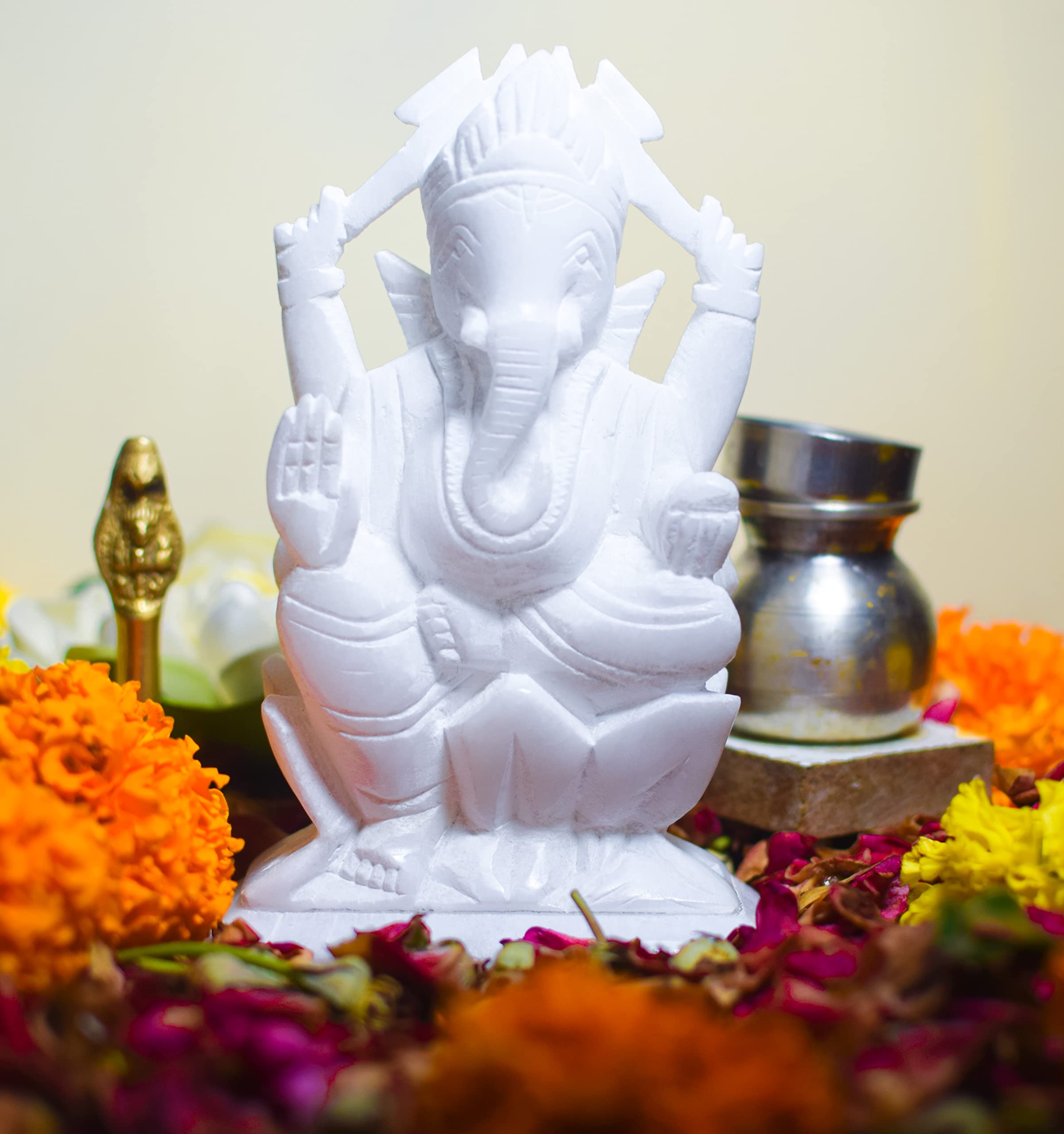 Ganpati Bappa Murti Decoration