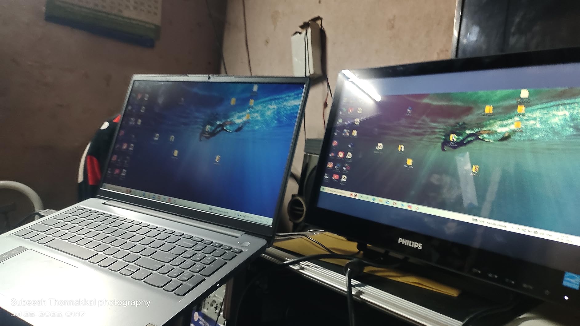 Philips 162B9T/94 15.6 Inch LCD Monitor with LED Backlights with Smooth ...