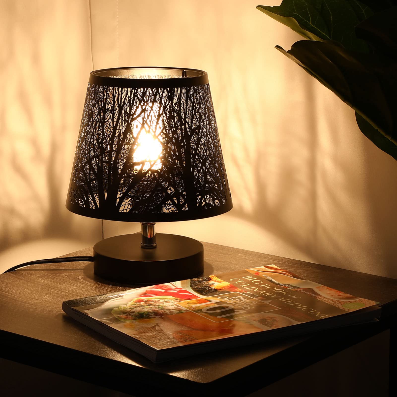 Uonlytech Tree Shadow Lamp Shade, Iron E27 Small Table Lamp Shade ...