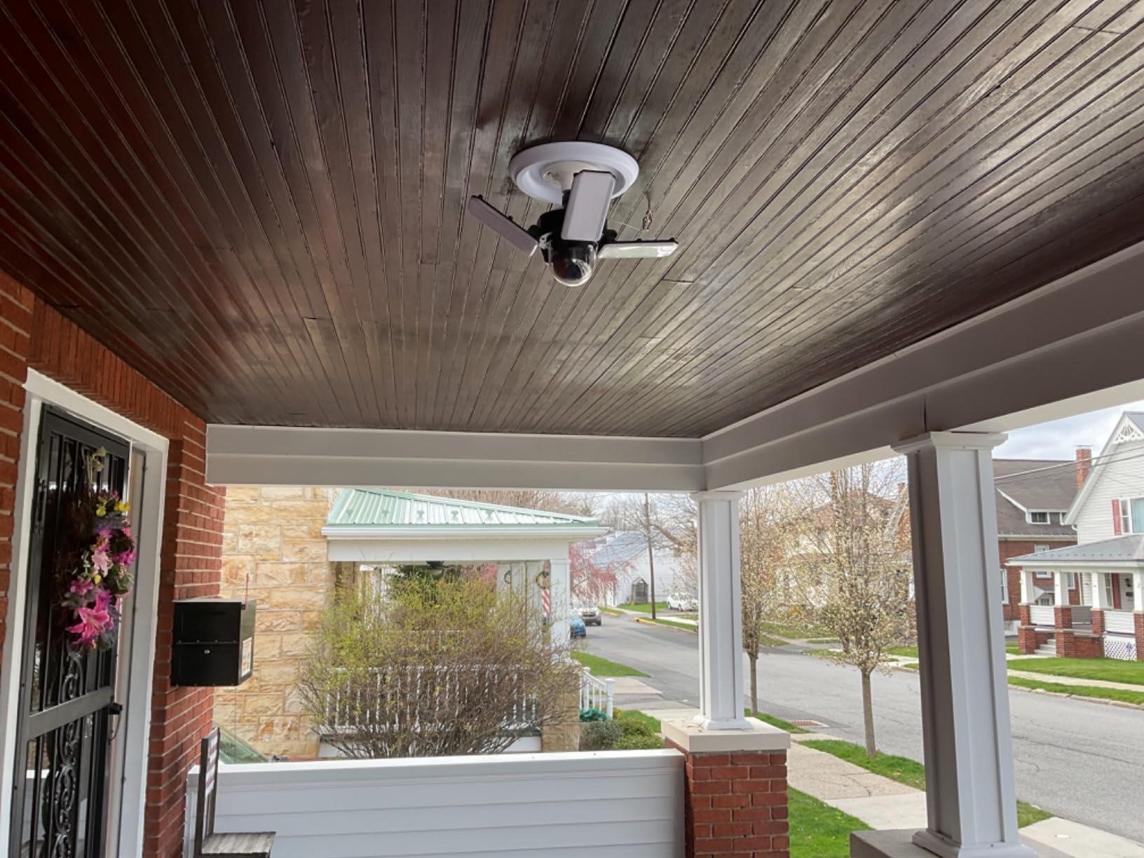 Amazon.com: Feit Electric LED Garage Ceiling Light with Camera, Smart ...