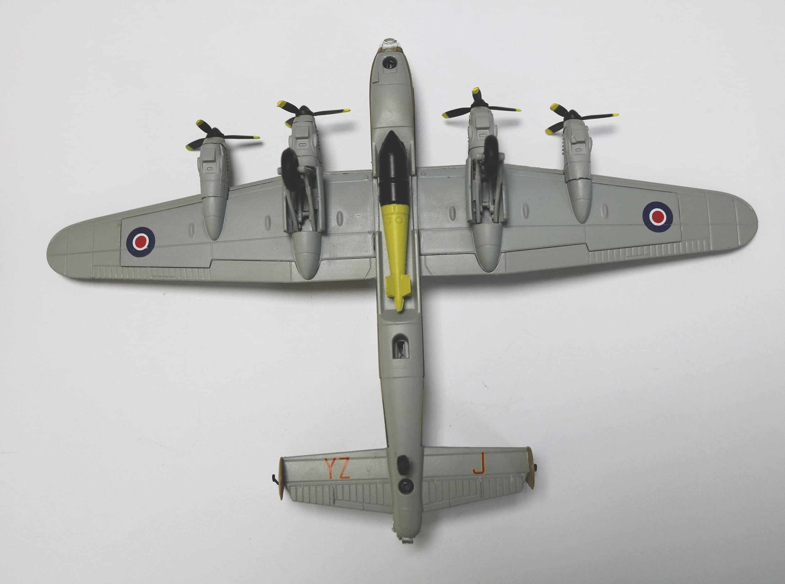 Snapklik.com : Avro Lancaster Dambuster 1/144 Diecast Aircraft Model