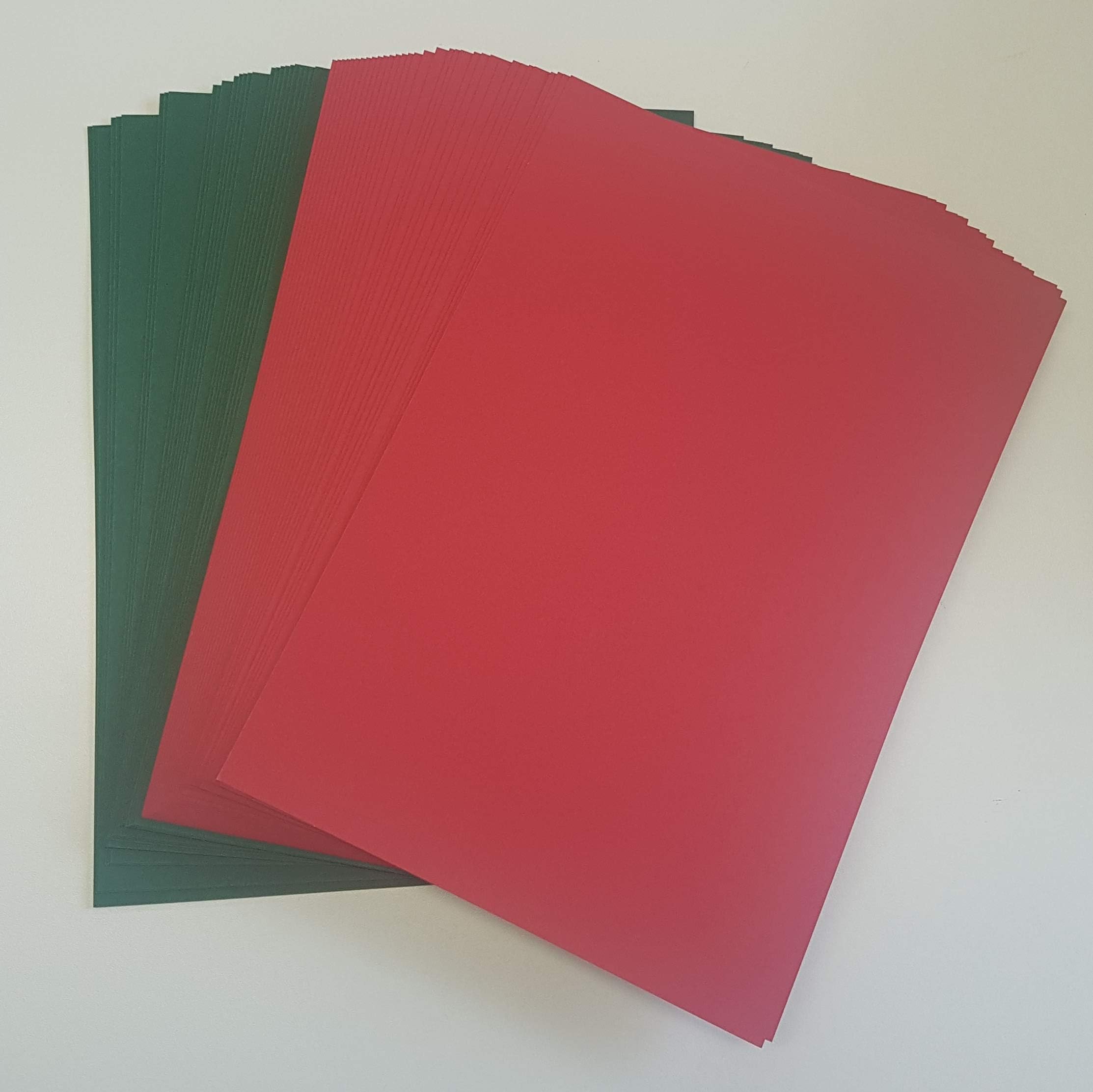 Stella Crafts A4 Xmas Red Card Stock x 10 Sheets, 240gsm (297mm x 210mm ...