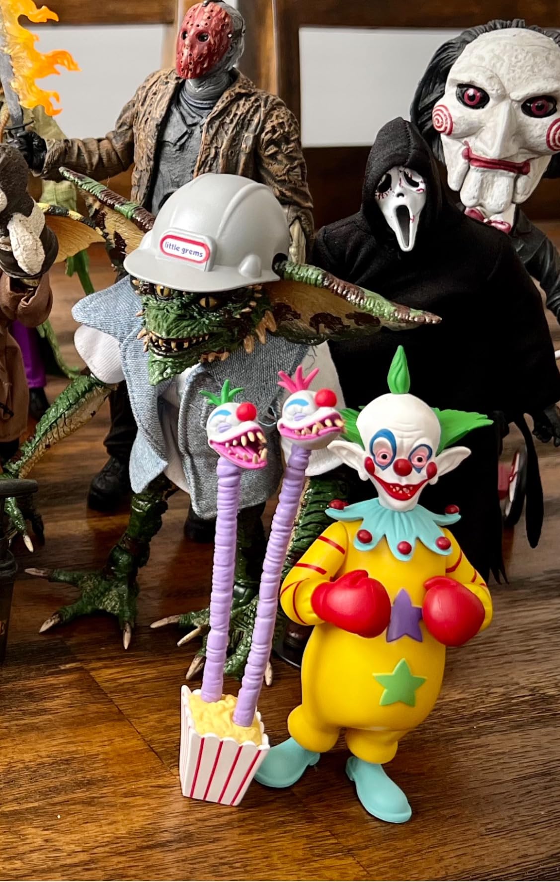 Amazon.com: NECA - Killer Klowns from Outer Space - 6” Toony Terrors ...