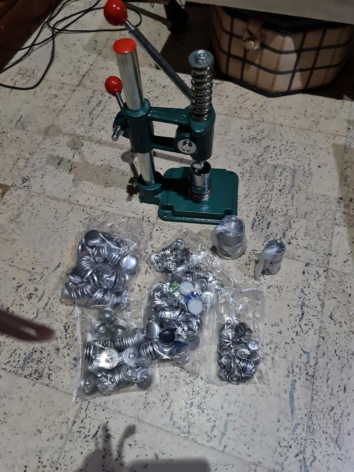 Soiiw Fabric Button Maker Kit Handmade Cloth Covered Button Maker Punch ...