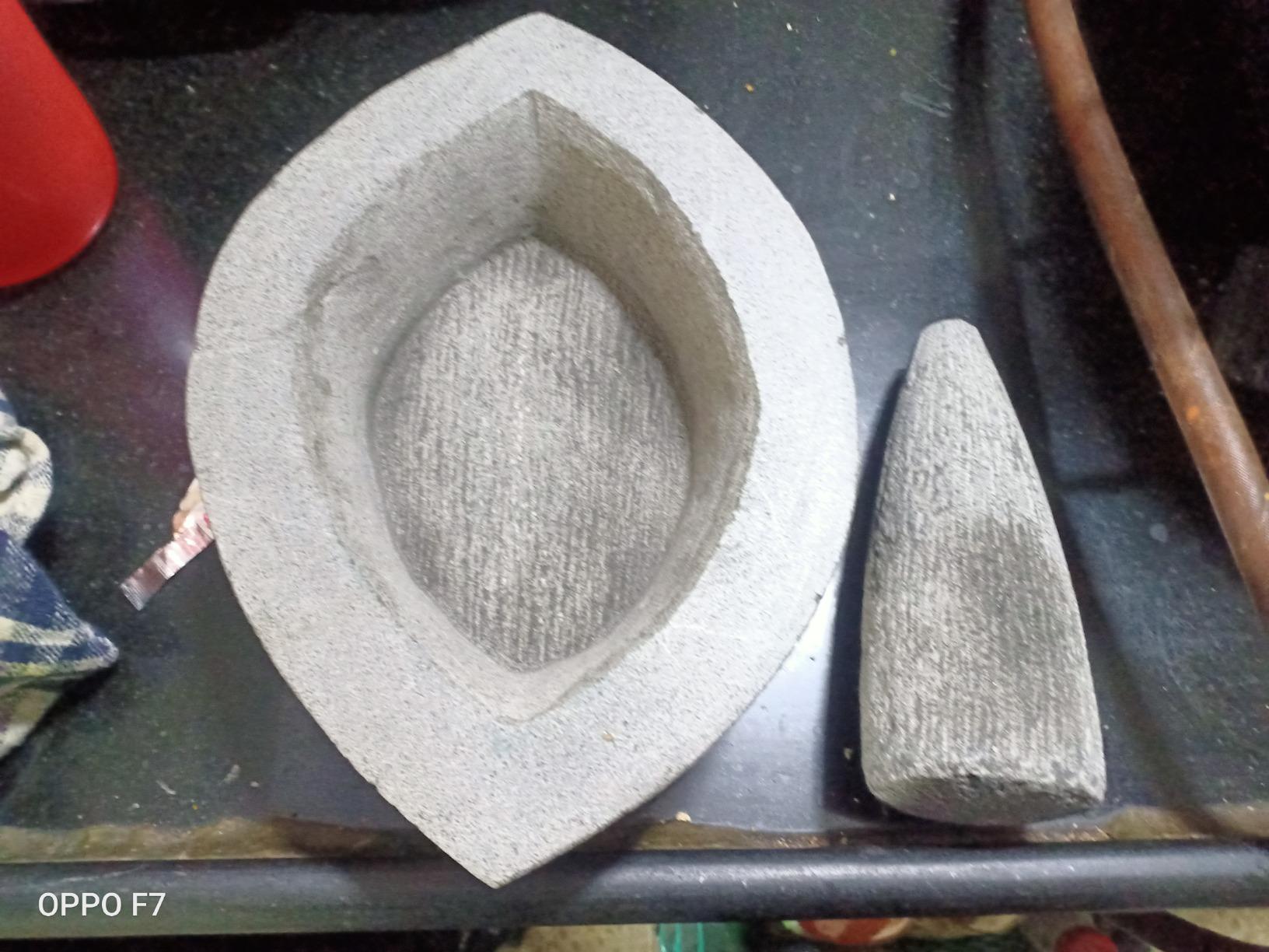 Buy Kushal Stone Walls Traditional Oval Solid Basalt Stone Mortar ...