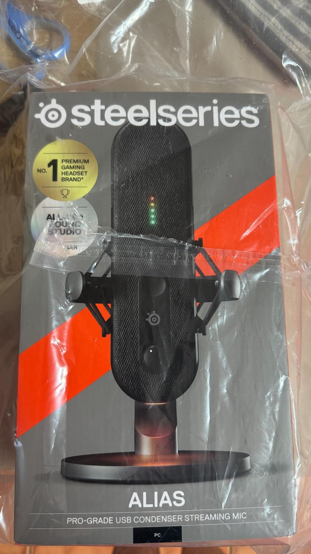 SteelSeries Alias Pro XLR Microphone Plus Stream Mixer, Black : Amazon ...