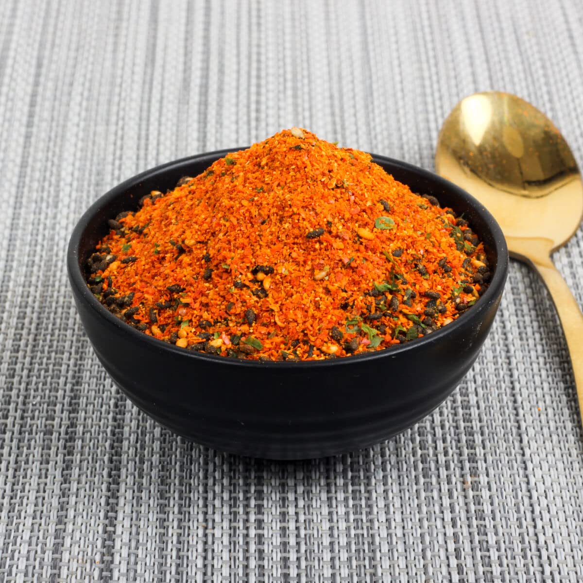 Buy Urban Platter Japanese Shichimi Togarashi Seasoning Shaker Jar, 80g ...