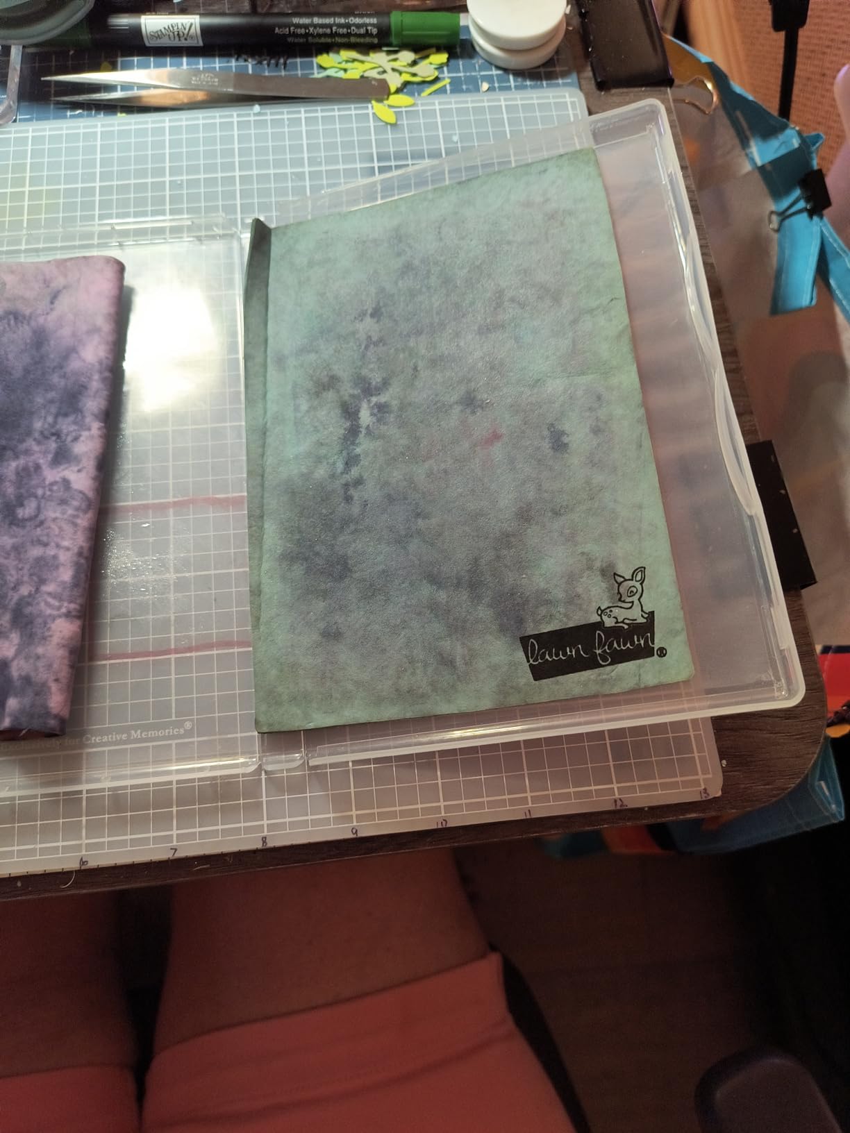 Amazon.com: Craftelier - Special Stamp Cleaning Tray for Scrapbooking ...