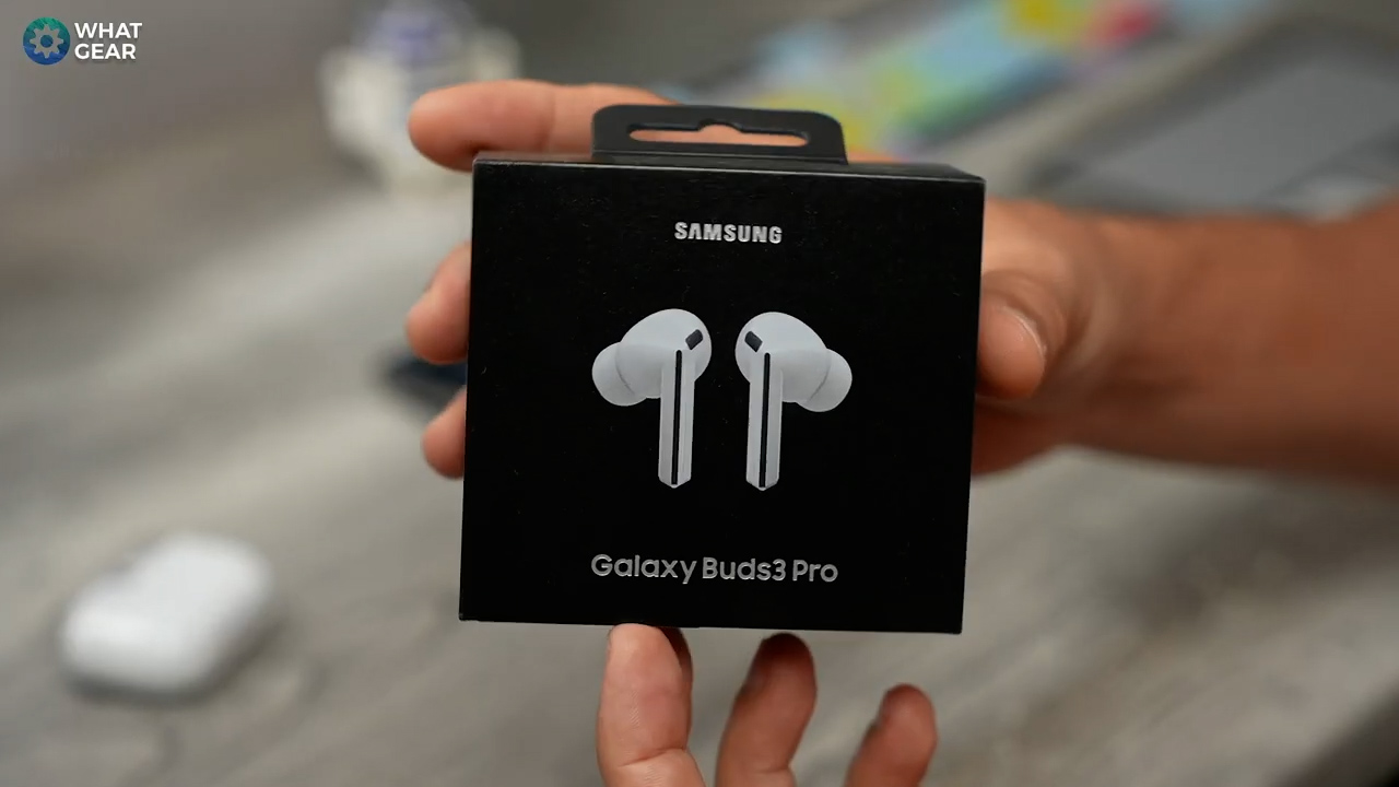 Watch Galaxy Buds 3 Pro - 18 First Things To Do ﹙ Tips and Tricks ﹚ on ...