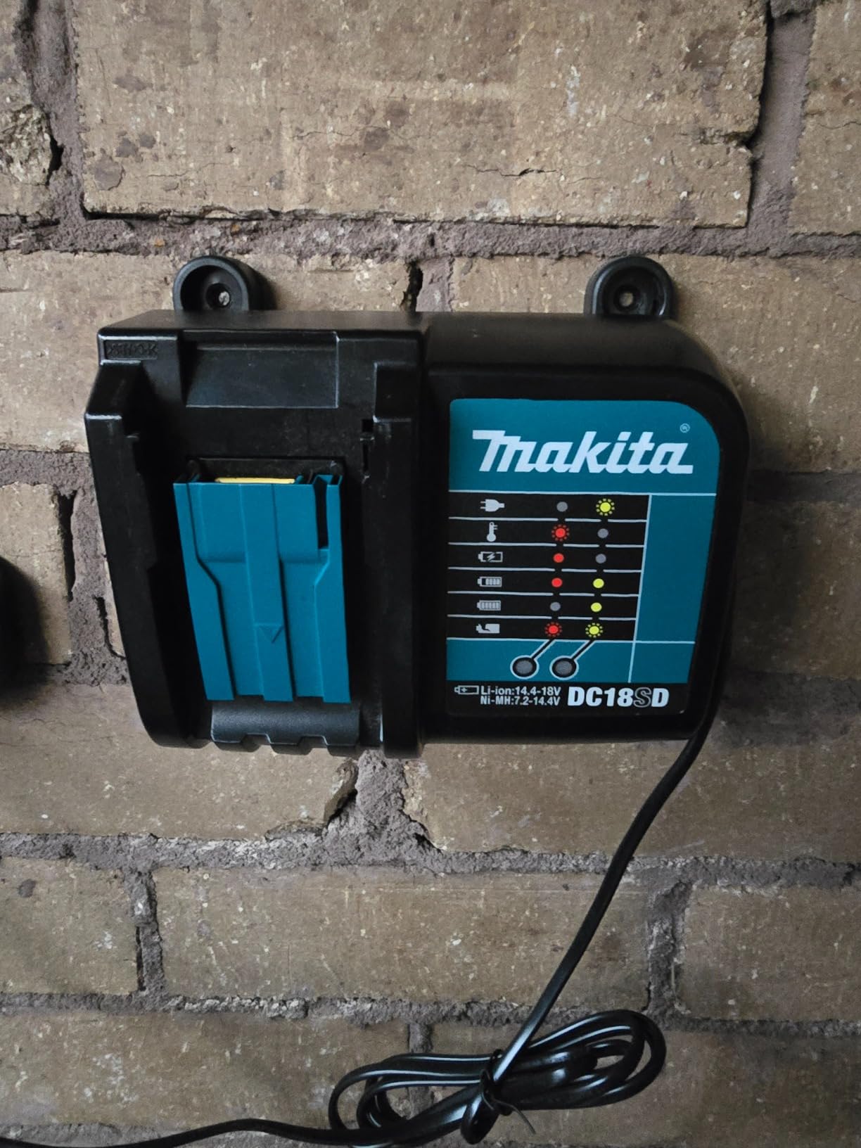 48 Tools Universal Battery Charger Wall Mounts/Charger Holder - Wall ...