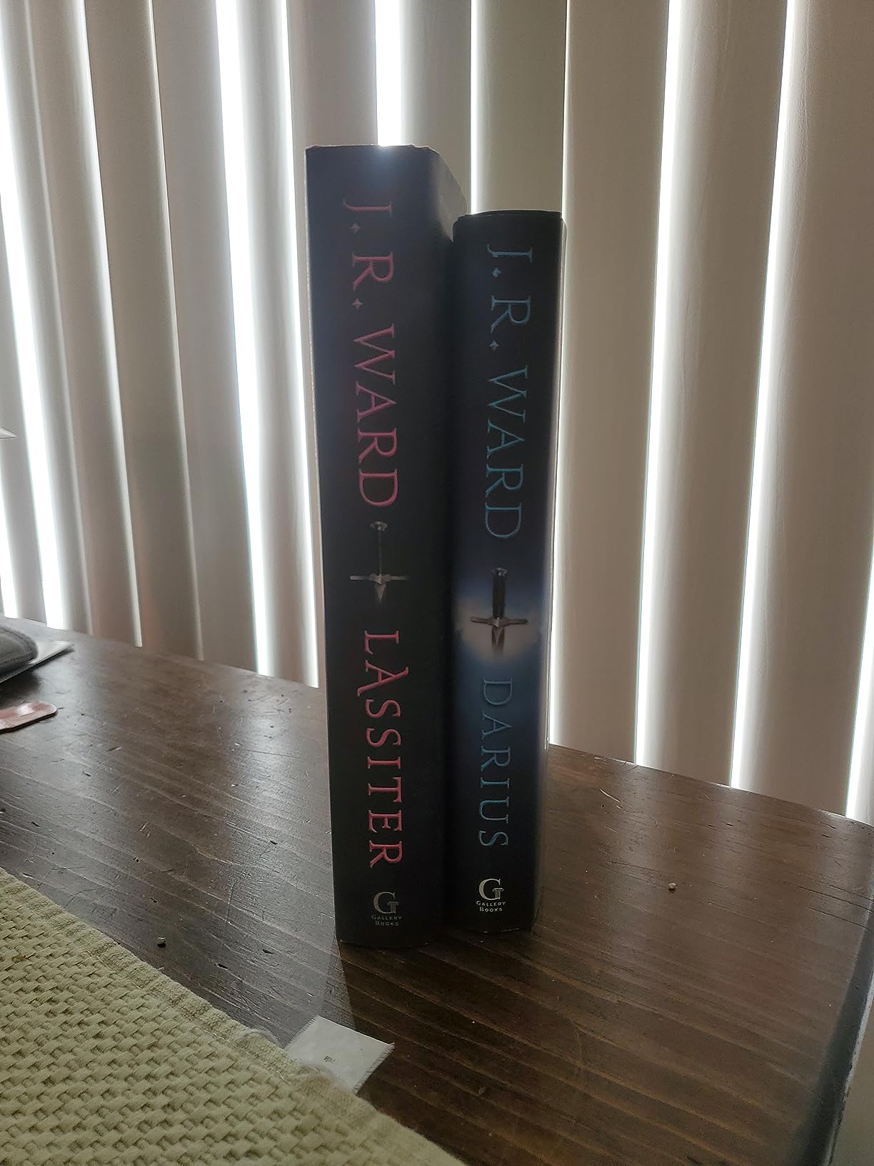 Darius (The Black Dagger Brotherhood series) eBook : Ward, J.R.: Amazon ...