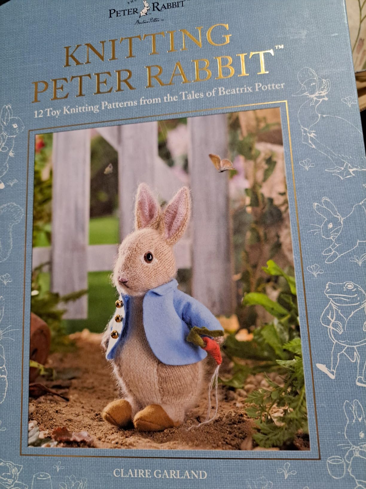 Knitting Peter Rabbit(TM): 12 Toy Knitting Patterns from the Tales of ...