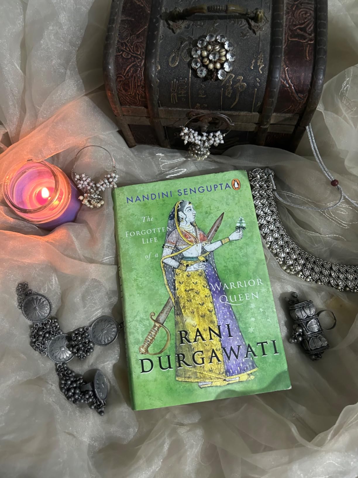 Rani Durgawati: The Forgotten Life of a Warrior Queen eBook : Sengupta ...