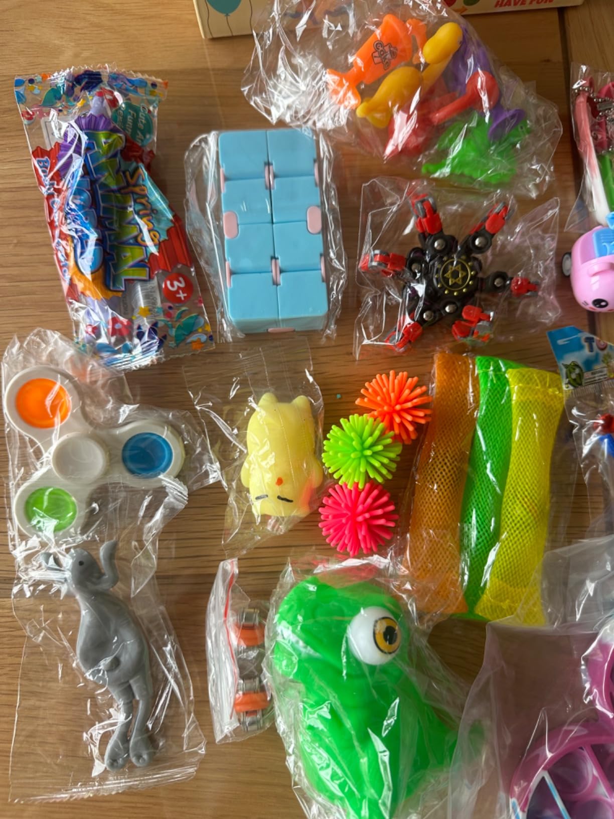 Lubibi 40 PCS Fidget Toys Set for Kids, Fidget Sensory Toys Pack With ...