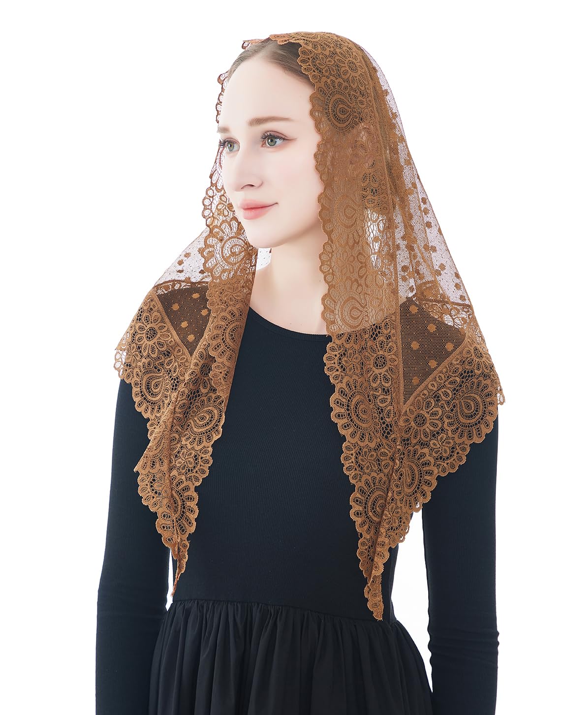 Snapklik.com : Wgior Triangle Vintage Inspired Lace Chapel Veils ...