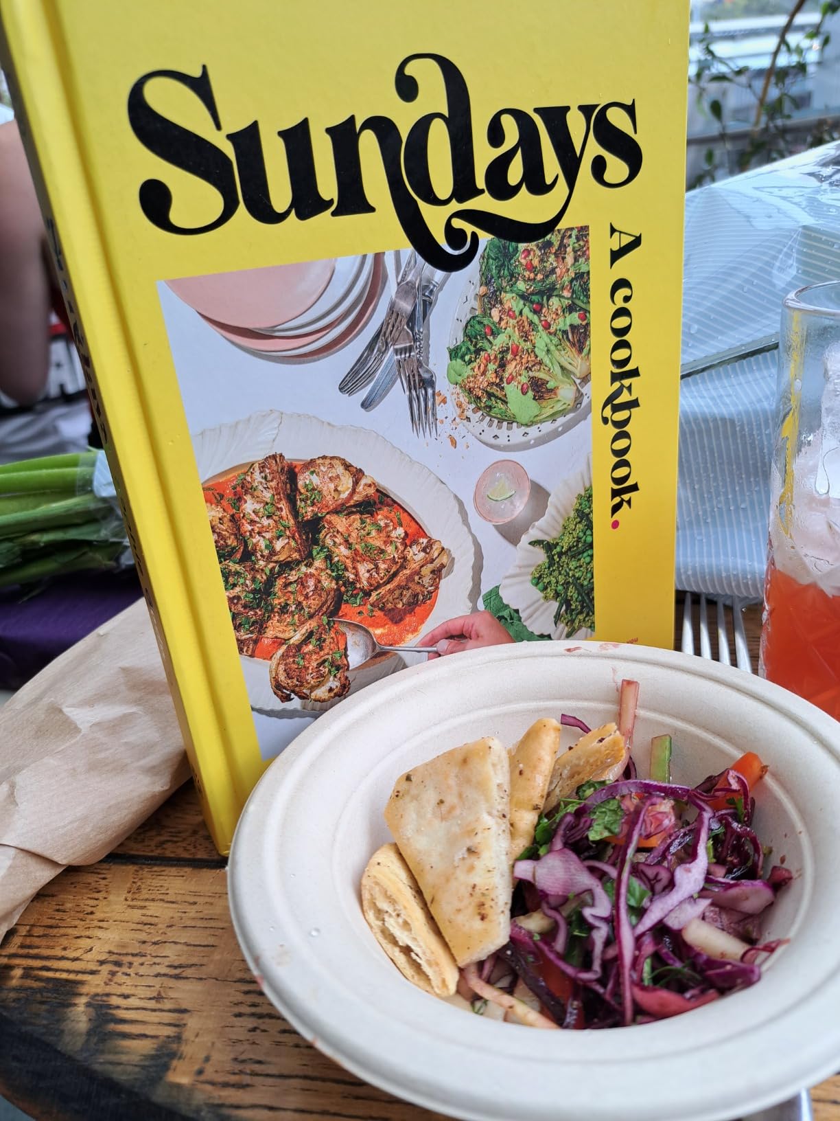 Sundays: A Cookbook: Amazon.co.uk: Sophie Godwin: 9781922616579: Books