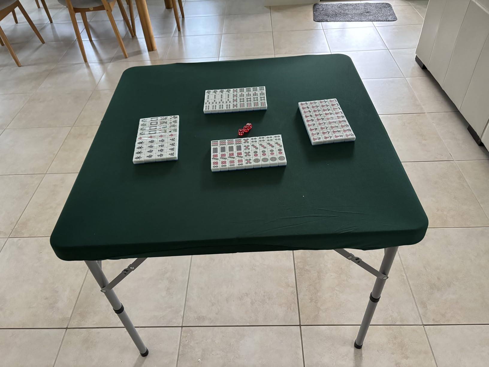 VEVOR Mahjong Table with 144PCS Majiang Tiles Set, 3 Dice, Portable Bi ...