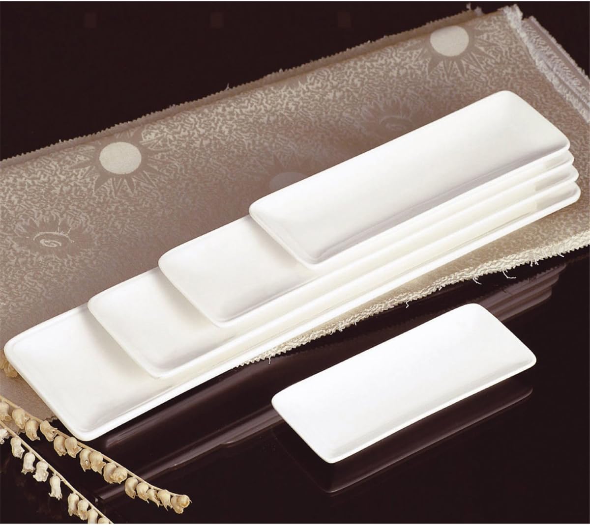 Amazon.com: Oblong Plates 26,5X9,5 Cm White Porcelain - 6 Units : Home ...