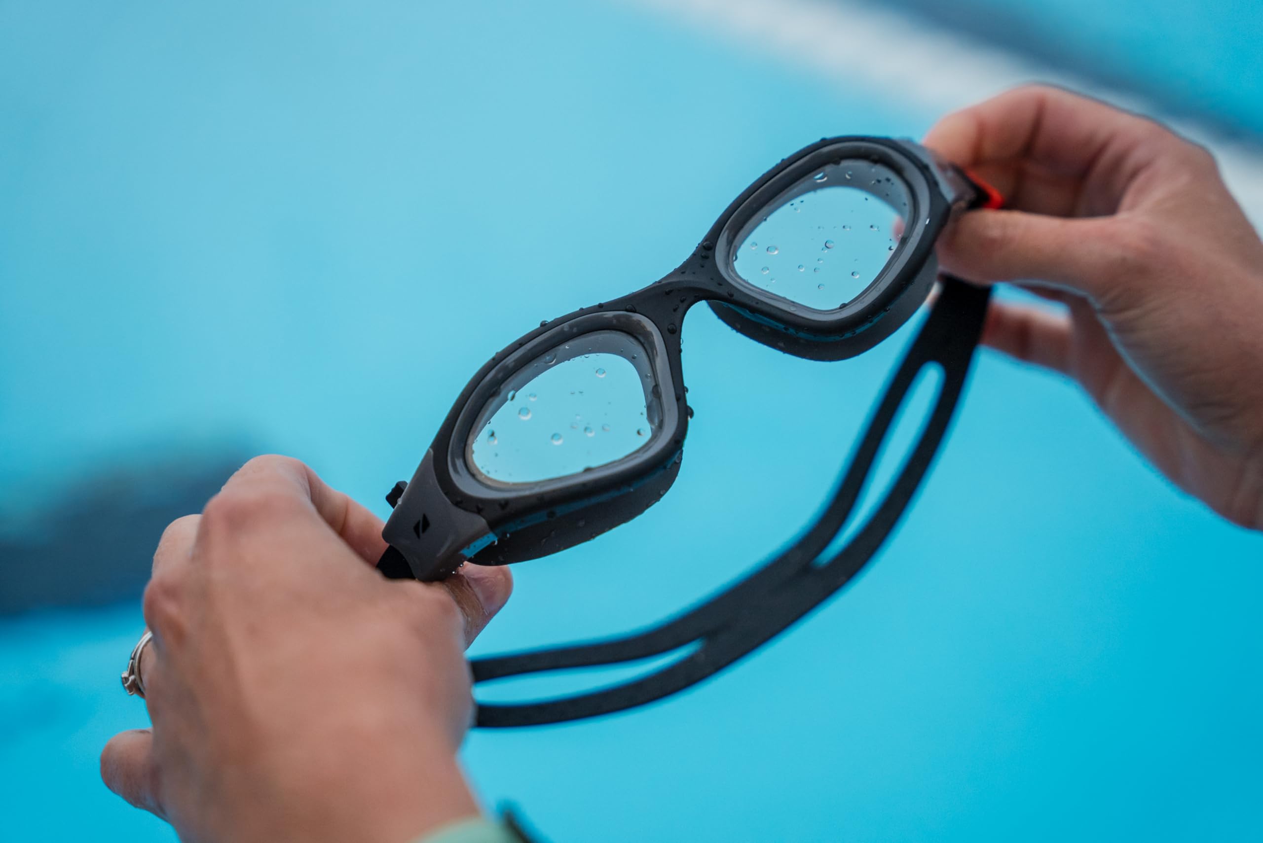 ZONE3 Vapour Goggles For Open Water/Pool Swimming-Photochromatic Lens ...