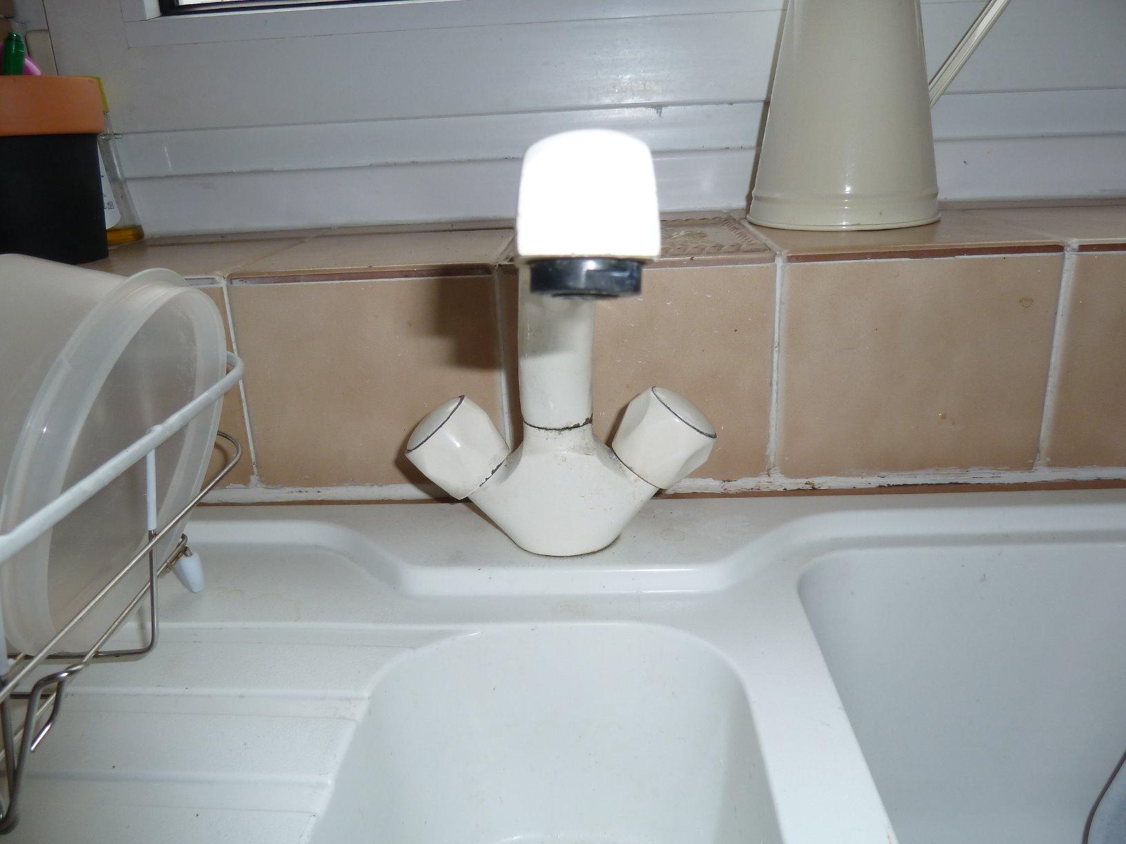 Medeci Crystal and Crosshead Tap Turner - Mobility Aid (Pair) : Amazon ...