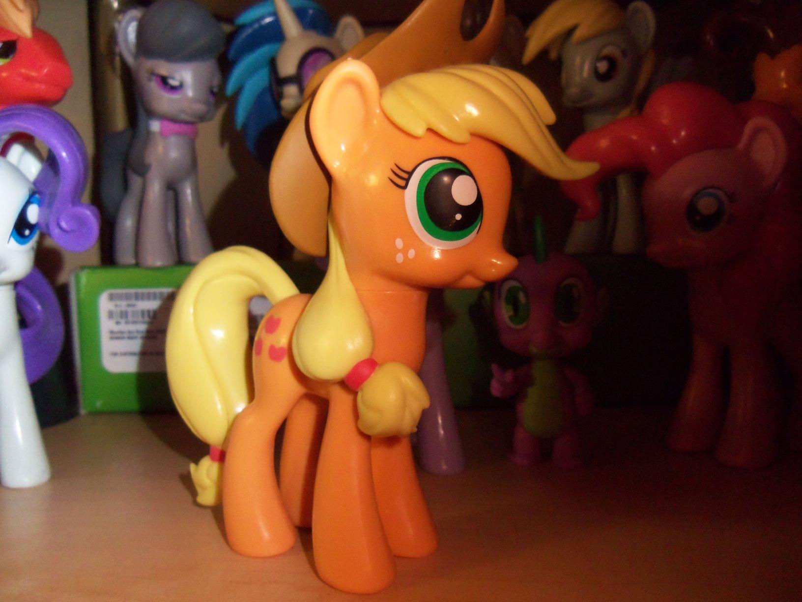 Amazon.com: My Little Pony Funko Apple Jack Vinyl Figure : Funko Vinyl ...
