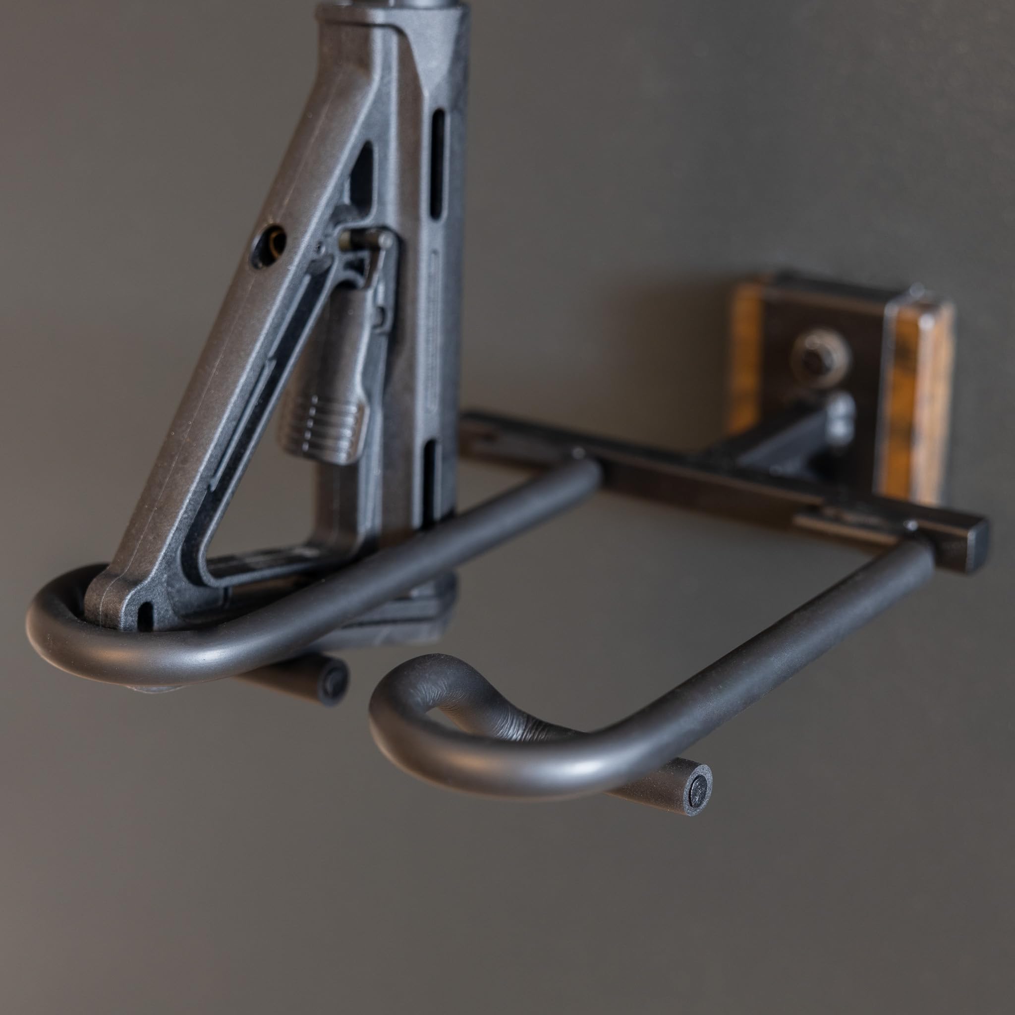 Snapklik.com : StoreYourBoard BLAT Indoor 2 Gun Rack For Wall Vertical ...