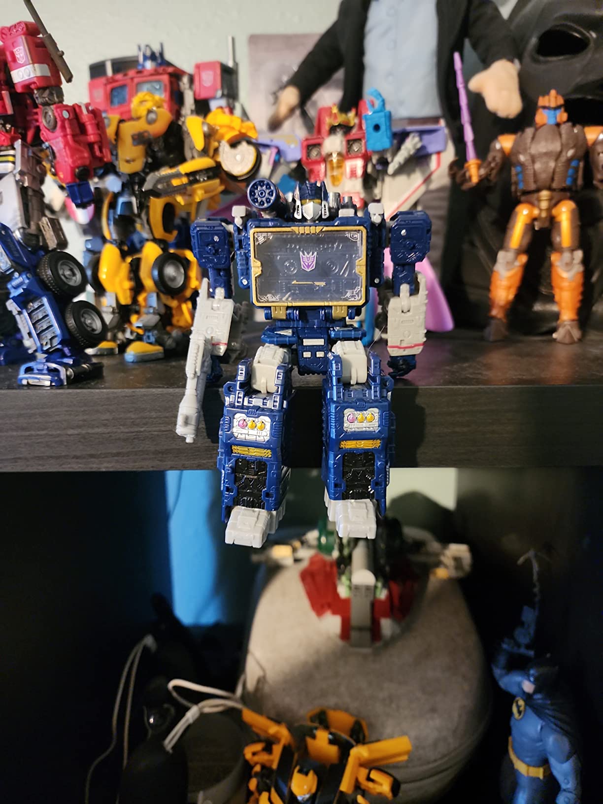 $9/mo - Finance Transformers TRA GEN Legacy EV Voyager S Soundwave ...