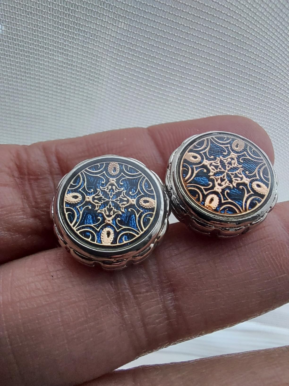 Jonwo Novelty Floral Pattern Design Cufflinks for Men Round Silver Men ...