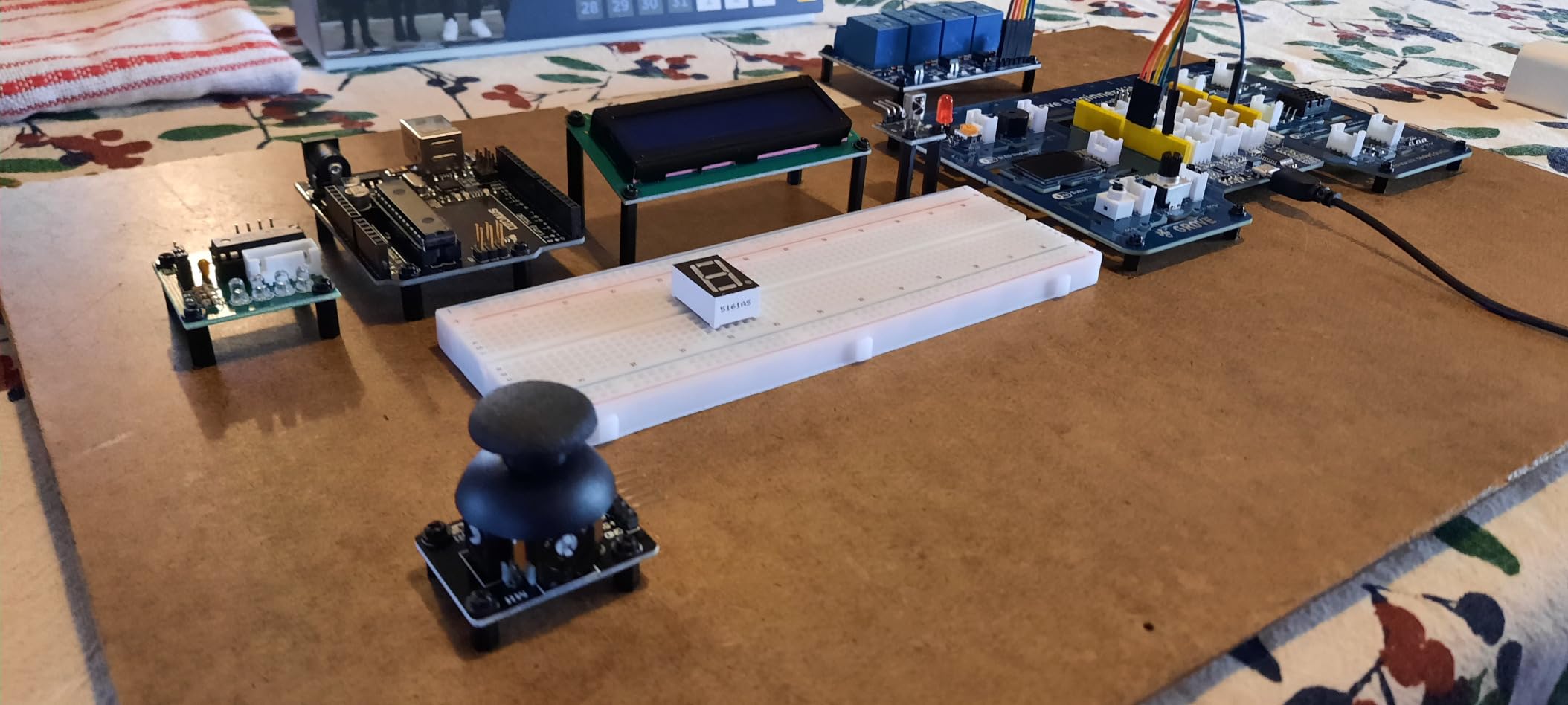 Amazon.com: Smraza Super Starter Kit Project Kit with Breadboard, Power ...