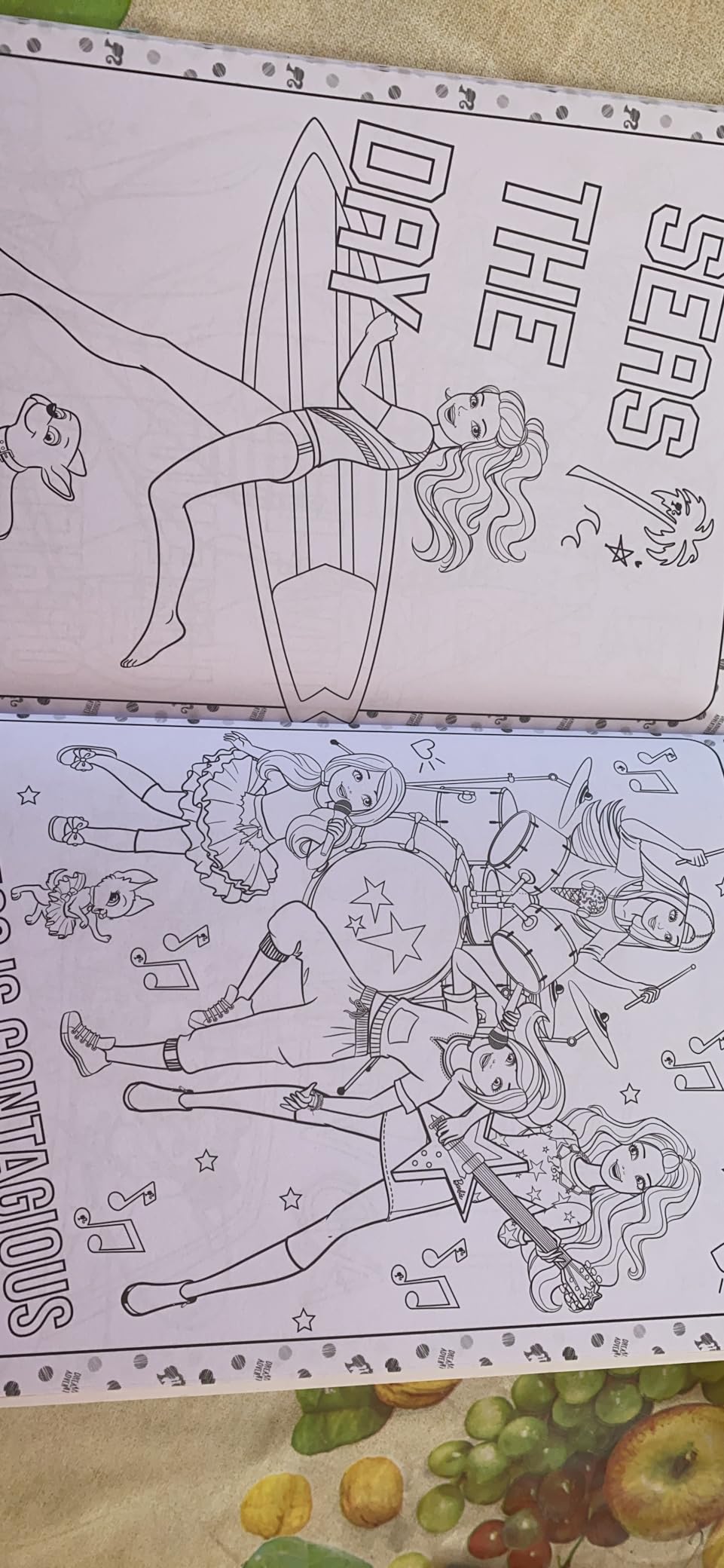 Barbie Dreamhouse Adventures: Ultimate Colouring Book (Mattel) : Amazon ...