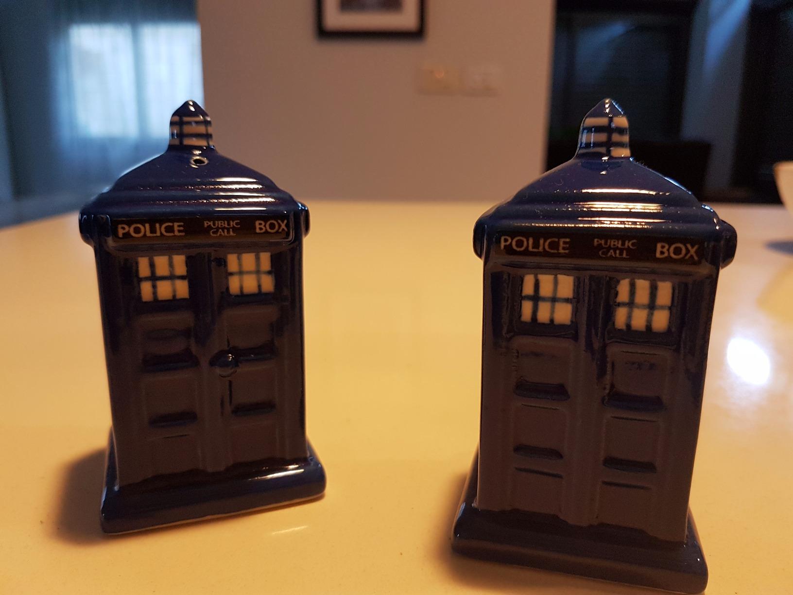 Salt and Pepper Police Box Tardis - (Met Police Box as Used in Dr Who ...