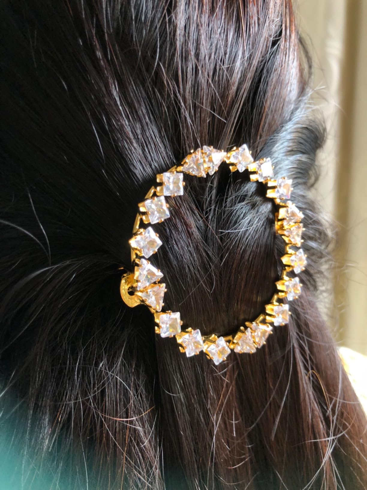 Sparkling Rhinestone Round Hair Clip - Elegant and Stylish Accessory ...