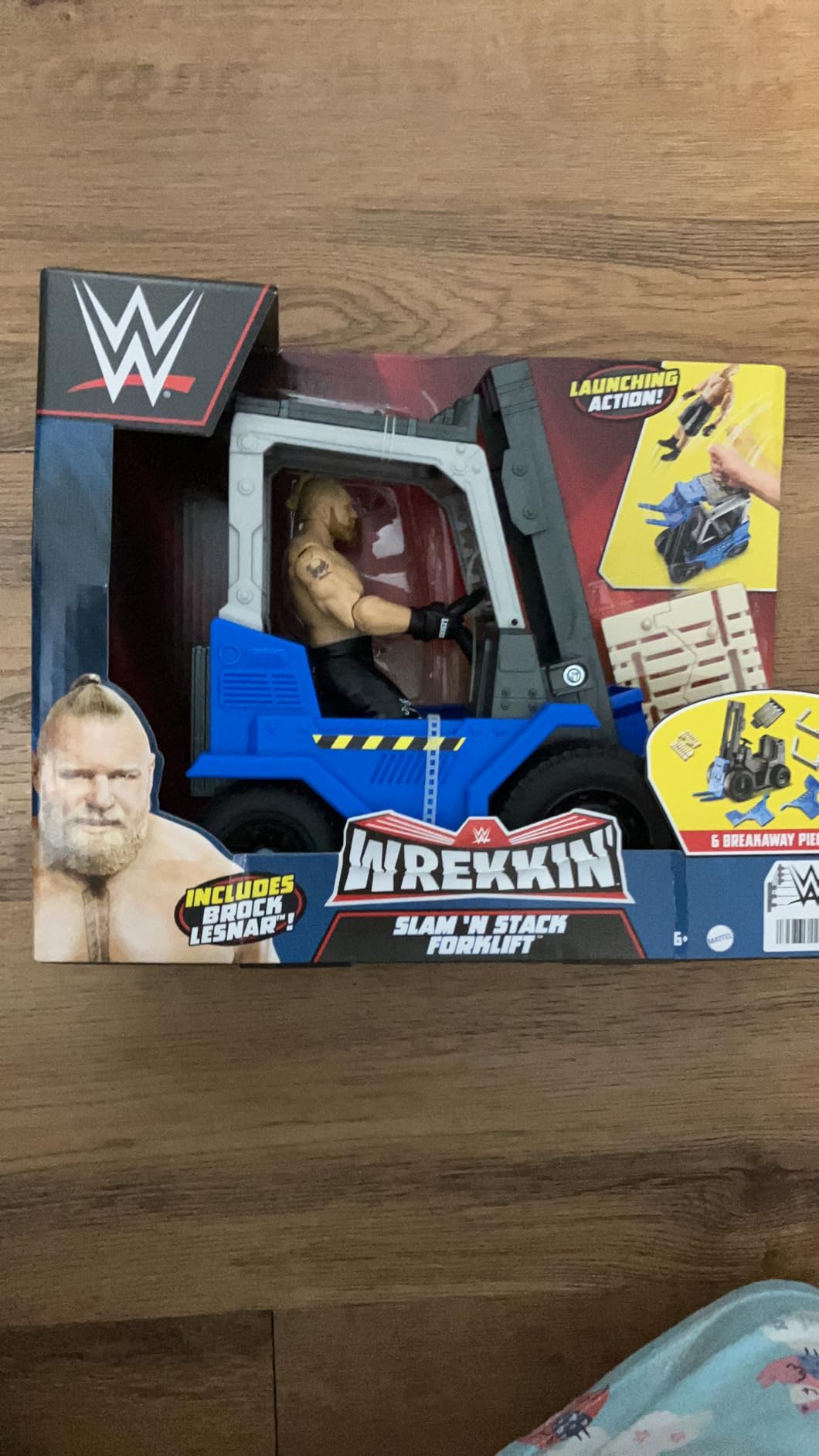 Amazon.com: Mattel WWE Slam 'N Stack Forklift Wrekkin Vehicle Breakaway ...