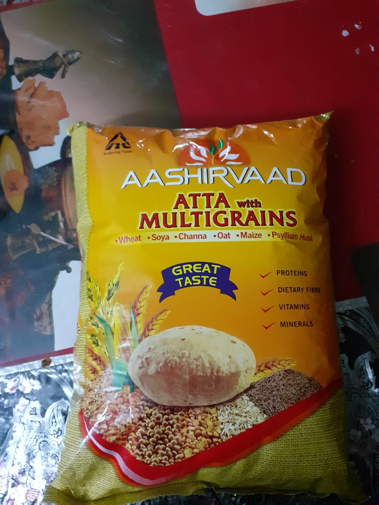Aashirvaad Atta with Multigrains, 5kg pack, The High Fibre Atta ...