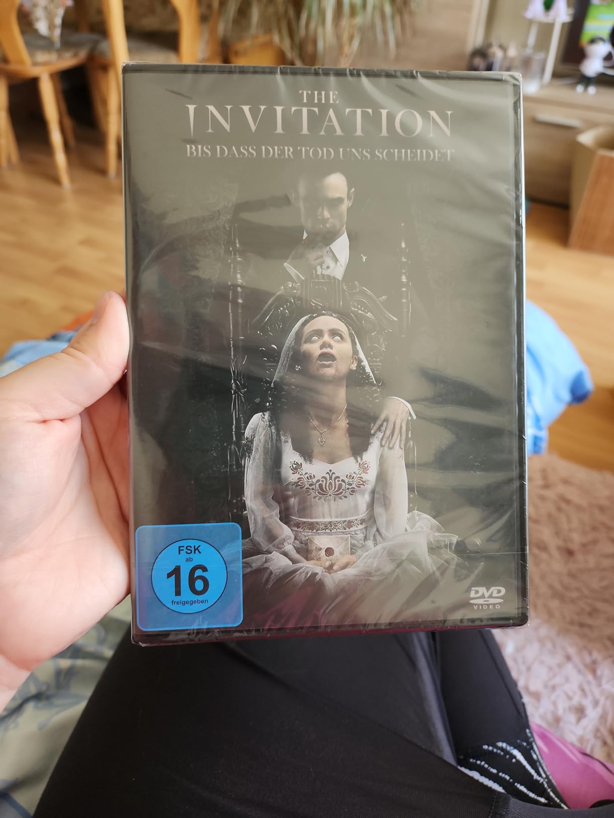 The Invitation - Bis dass der Tod uns scheidet (Blu-ray): Amazon.de: Emmanuel, Nathalie, Doherty ...
