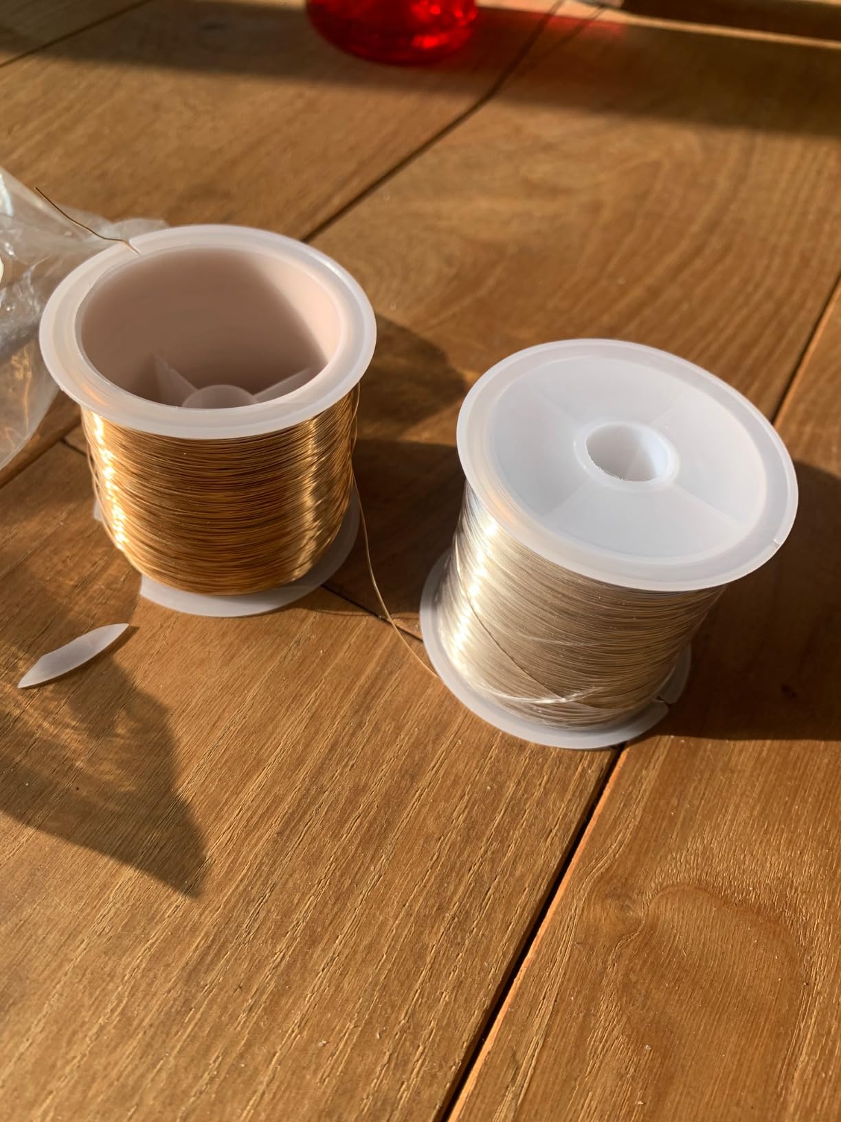 Amazon | DIFEIUKI アクセサリーワイヤー 2巻セット 0.3mm ワイヤークラフト 銅線 光沢感 ジュエリー作 ビーズ製作 DIY手芸素材 ゴールド シルバー ビーズ手芸 ...