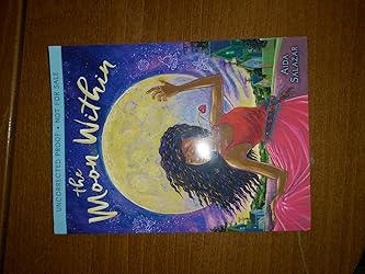Amazon.com: The Moon Within (Scholastic Gold): 9781338283389: Salazar ...