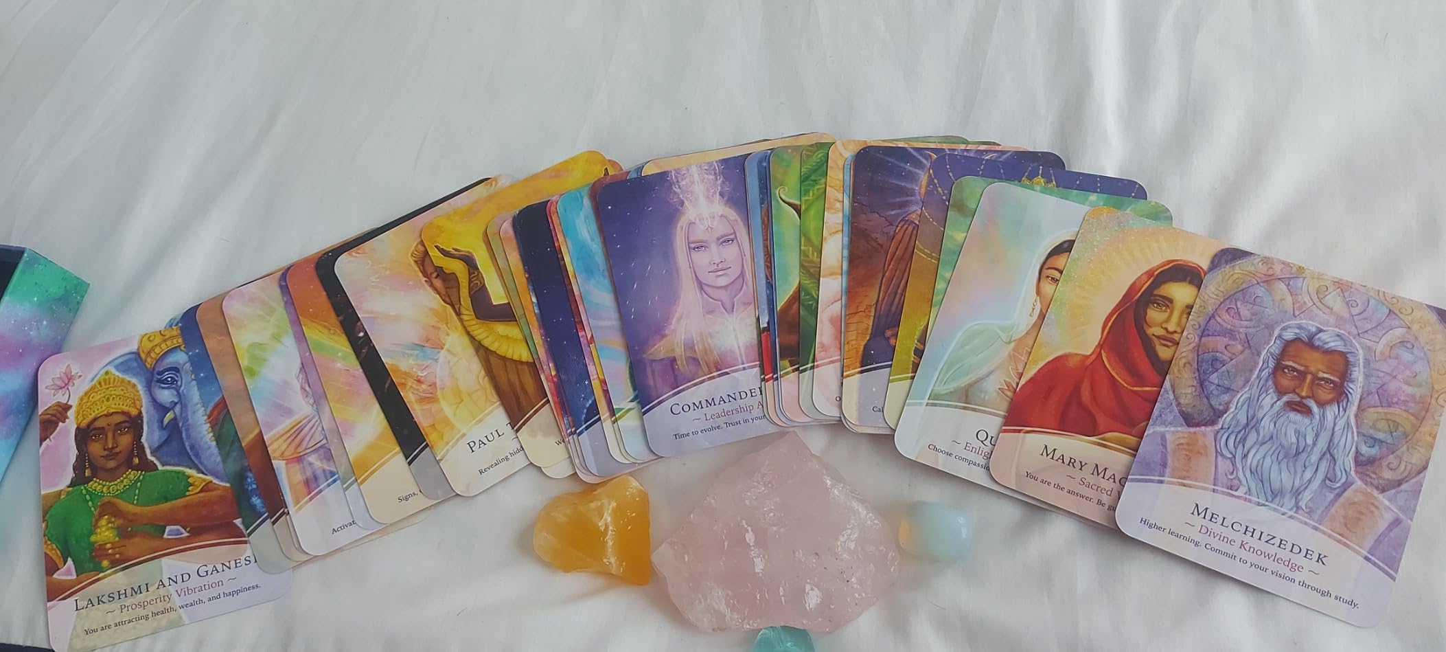The Divine Masters Oracle: A 44-Card Deck and Guidebook: Amazon.co.uk ...