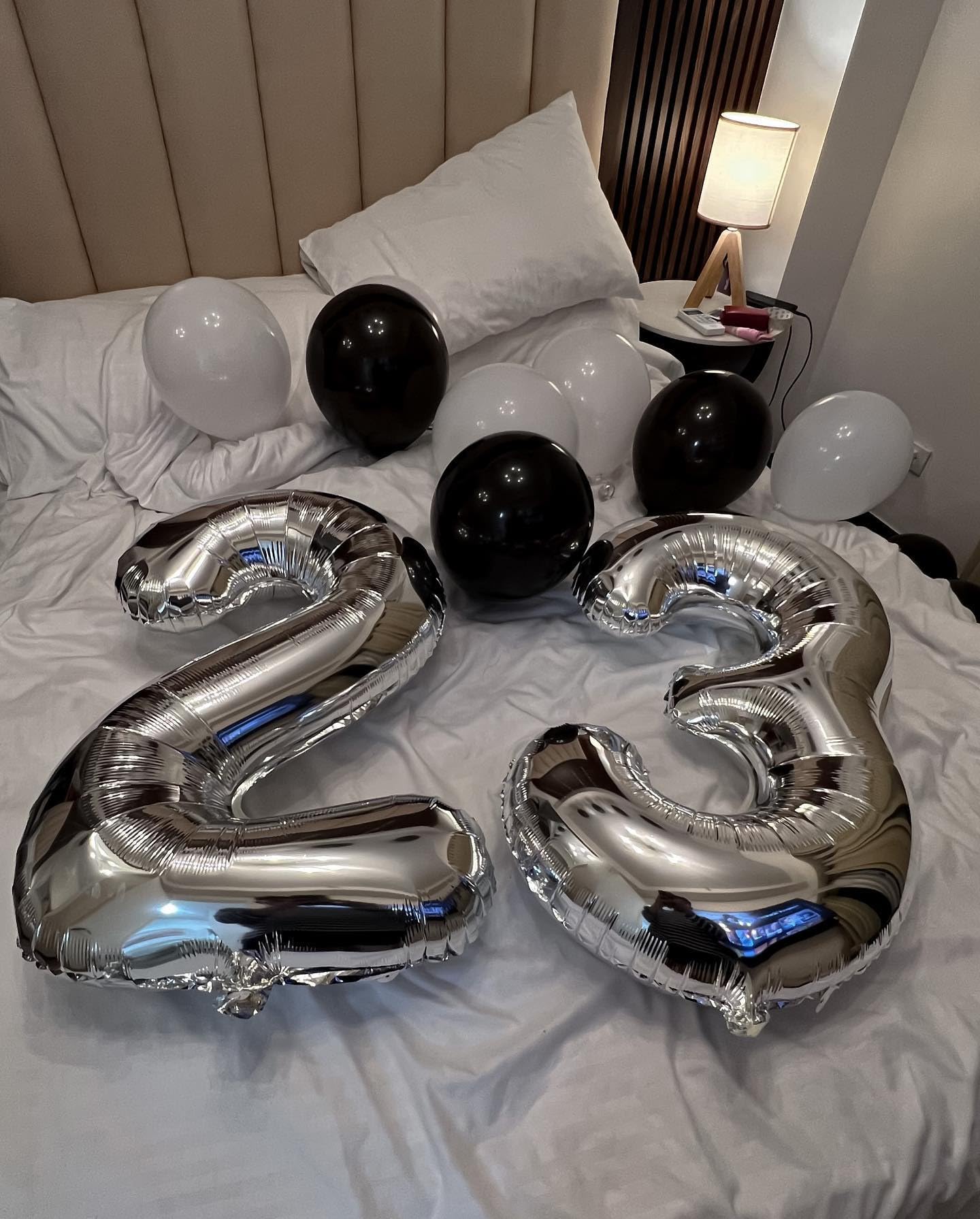 Snapklik.com : Silver Number 60 Balloon 40 Inch, 60 Number Balloons ...