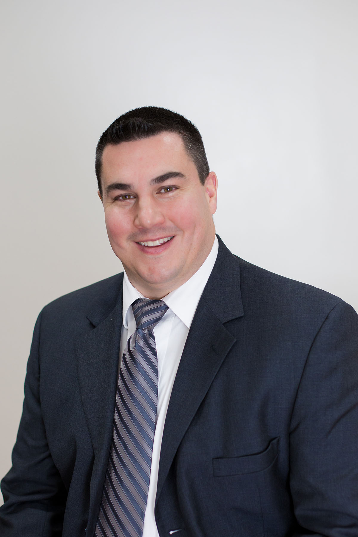 Amazon.in: Ryan Neil Falcone: books, biography, latest update