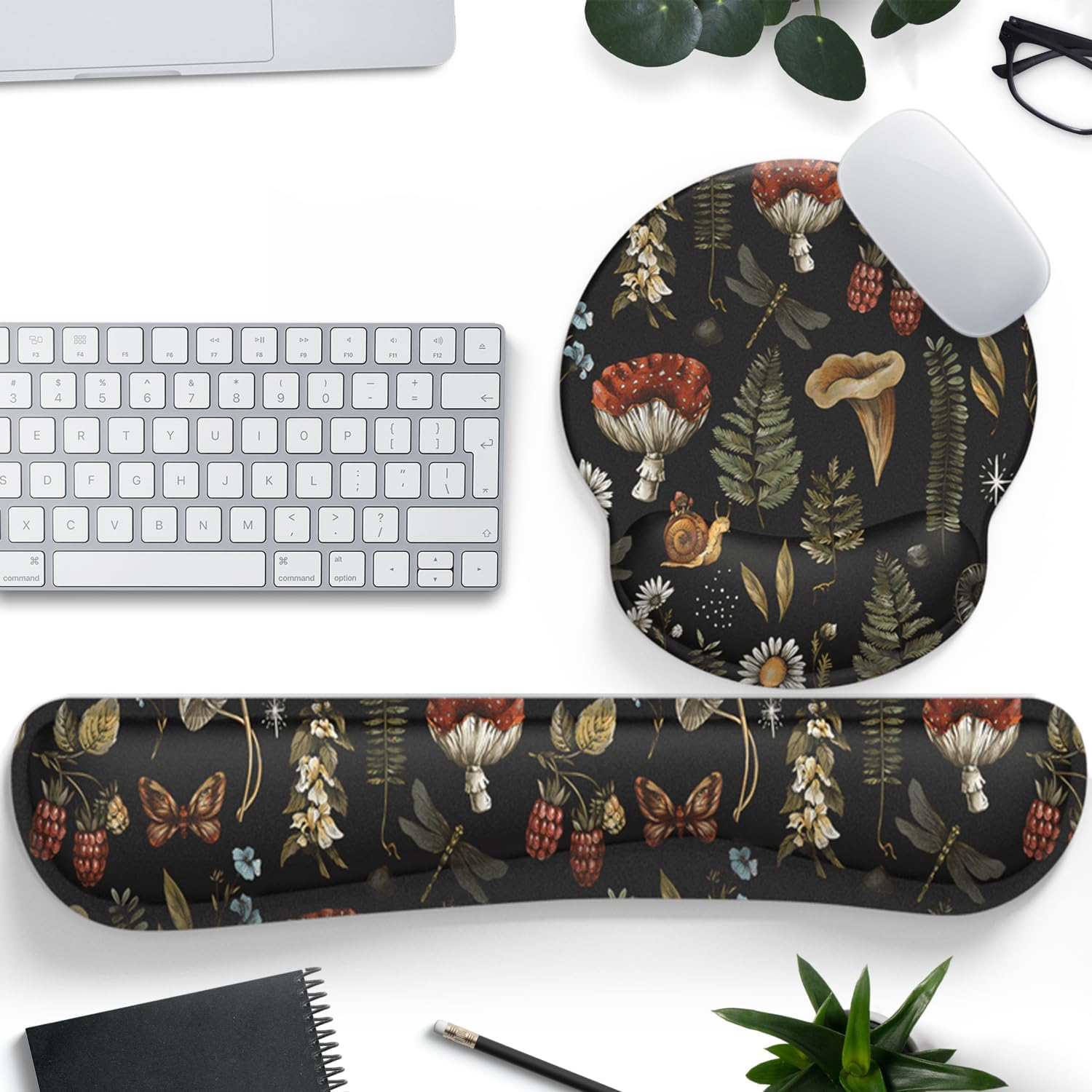 Amazon.com: Plant Mushroom Mouse Pad Black Aesthetic Ergonomic Desk Pad ...