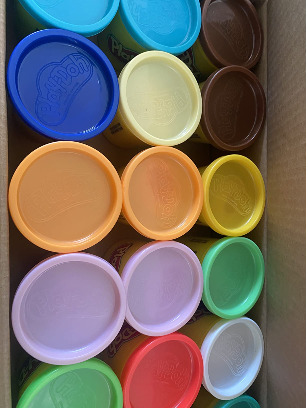 Play-doh Hasbro- 36 Pack Case of Colors - 85g tubs - Assorted colours ...