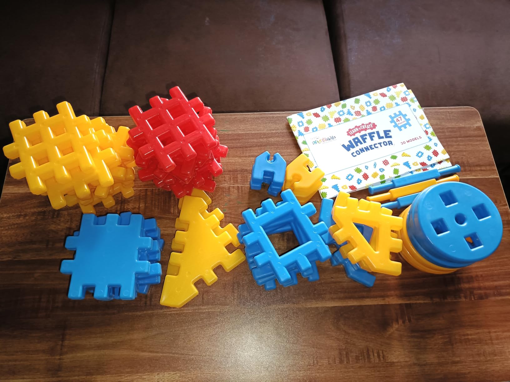 FIRSTCRY INTELLISKILLS Premium 47 Pcs Huge Waffle Connector Building ...