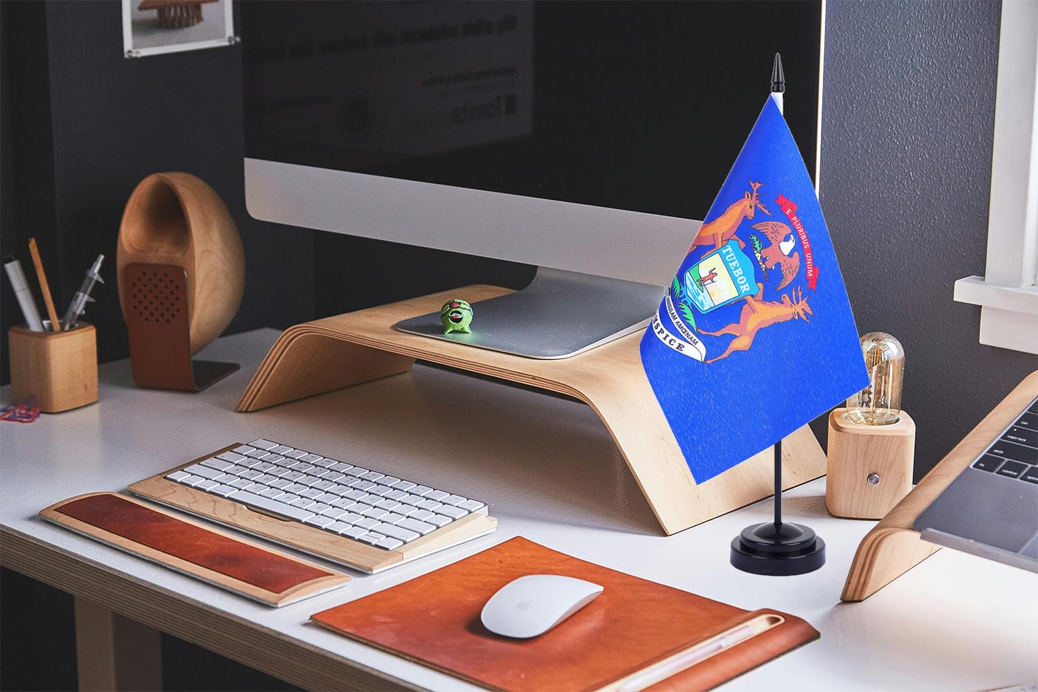 Snapklik.com : WXTWK 2 Pack USA Michigan Flag Michigan State Desk Flag ...