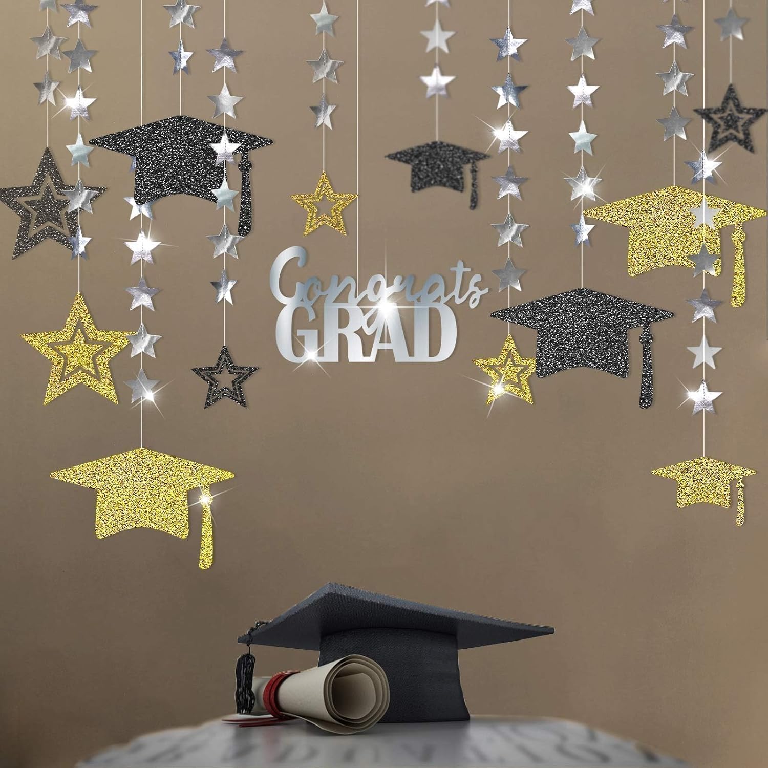 Amazon.com: Cheerland 2025 Graduation Banner Party Decorations Gold ...