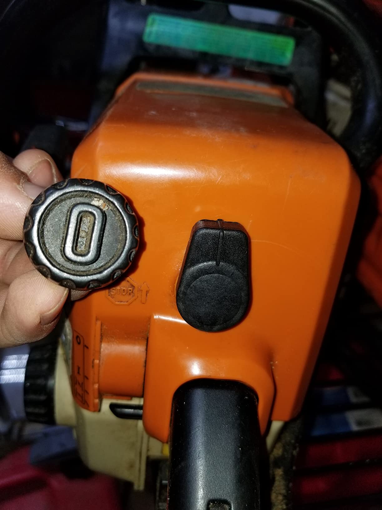 Amazon.com: Twist Lock FITS Stihl 1123 141 2301 Stens 635-451 : Patio ...