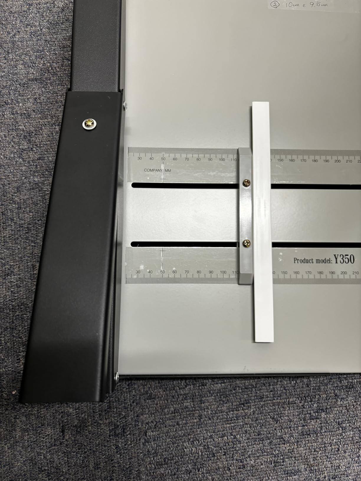 Amazon | NEWTRY 紙折り機 マーキングプレス機 折り目つけ機 インデントマシン 手動 紙 折り目 業務用 高精密 半分折り 三つ折り 文書、名刺、写真、招待状などの背を作る A3 ...