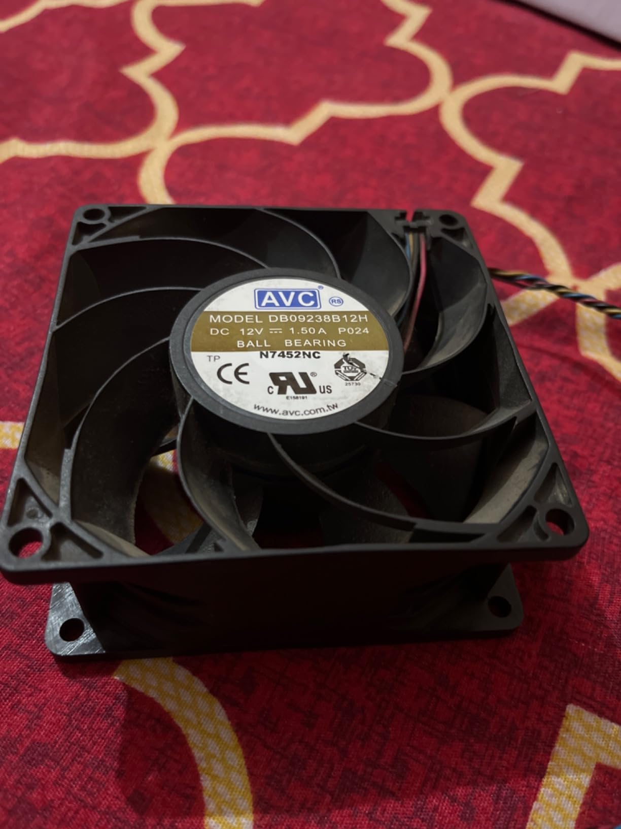 PGSA2Z® AVC DBTA0838B2G 8CM 4.10A 12V 80 * 80 * 38mm Axial High Speed ...