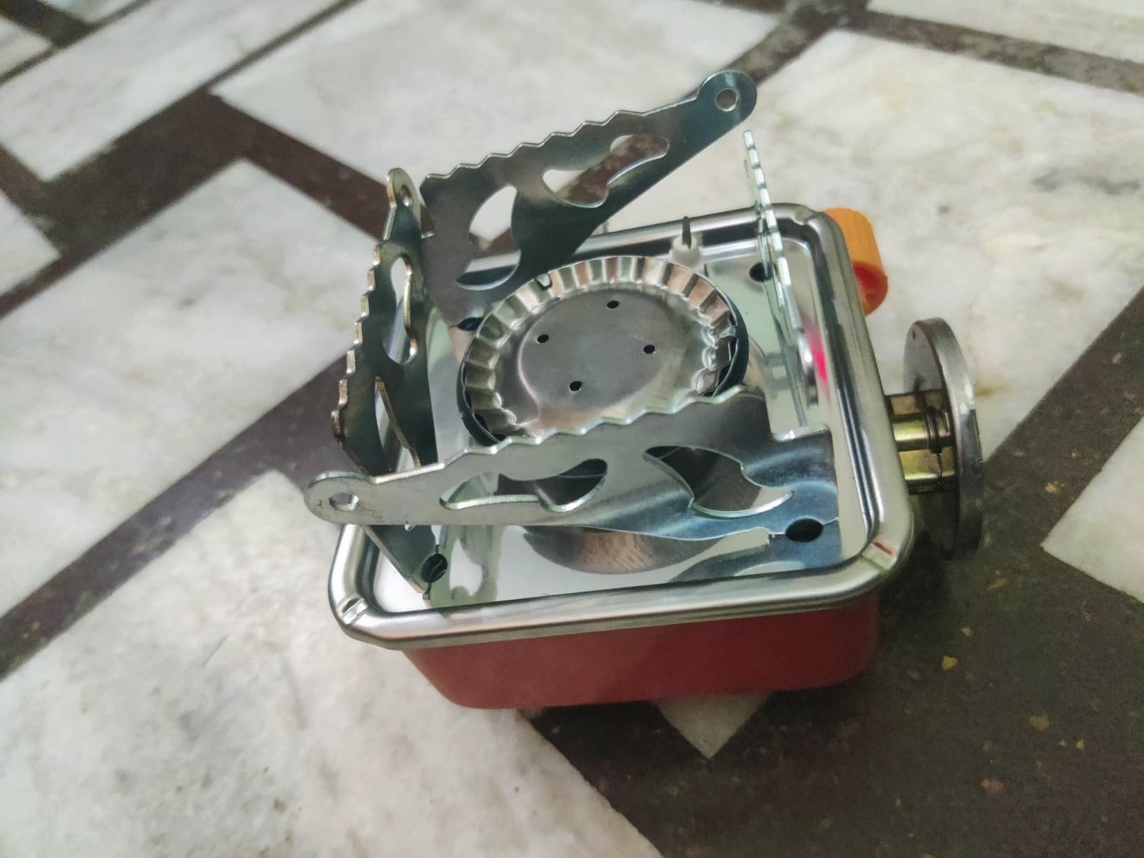 Portable Butane Gas Burner/Stove For Camping With 4 Pc Butane Can ...