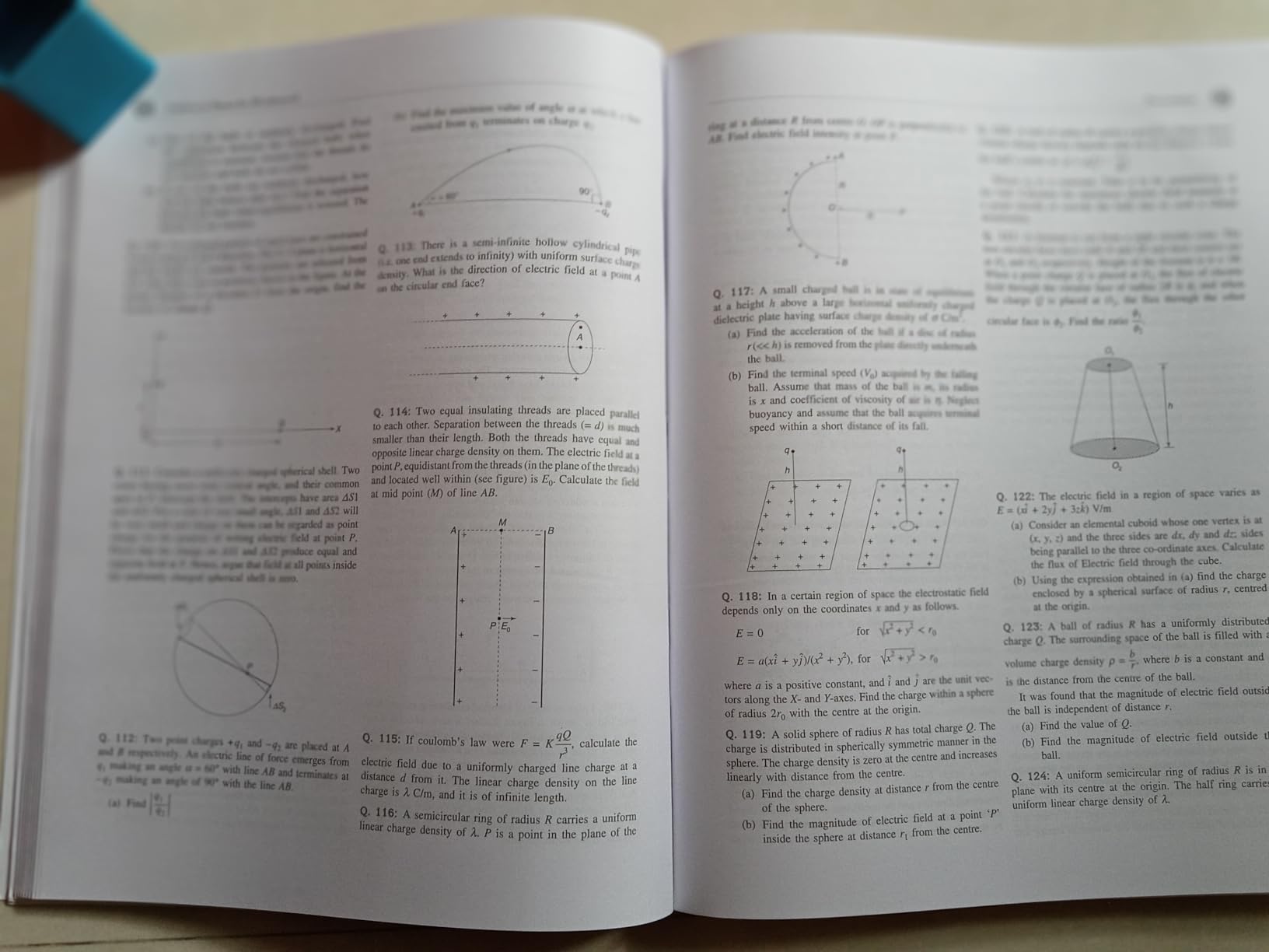 Buy Advanced Problems in Physics for JEE Combo (Vol 1&2) Shashi Bhushan ...